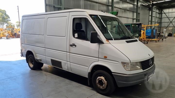 1999 MERCEDES-BENZ SPRINTER 412 D Refrigerated for sale (refcode TA1210407)