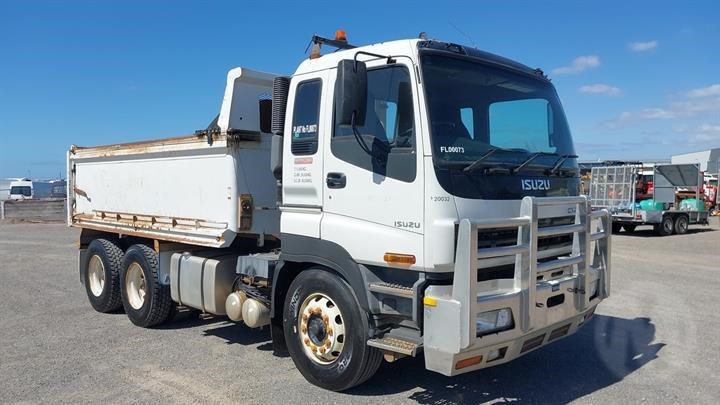 2005 ISUZU CXZ for sale (refcode TA1210468)