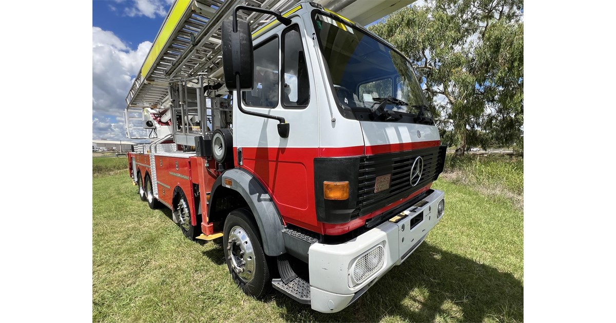 1994 MERCEDES-BENZ 2435 for sale (refcode TA1208036)