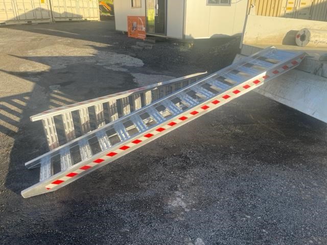 DIGGER SALES LOADING RAMPS for sale
