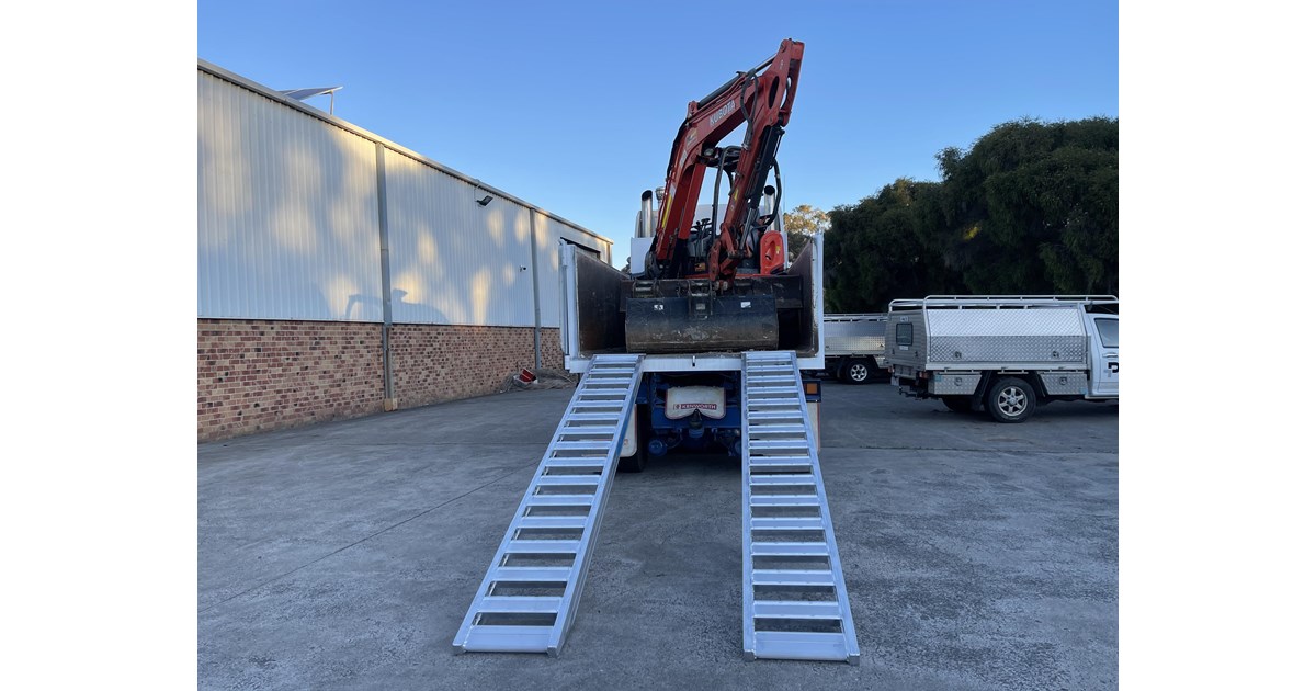 JETLAND 3.9M 5TONNE HEAVY DUTY RUBBER TRACK, RUBBER TYRE MACHINERY ...