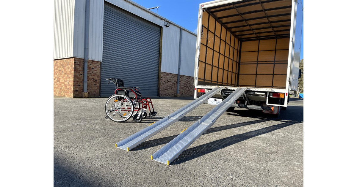 JETLAND 3M 270KG THREE SECTION TELESCOPIC WHEELCHAIR RAMP for sale ...