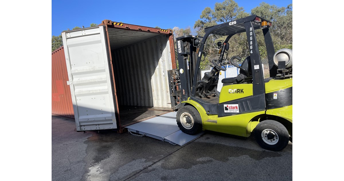 JETLAND 2.2MX2M 7TONNE FOLDING CONTAINER LOADING RAMP for sale (refcode ...