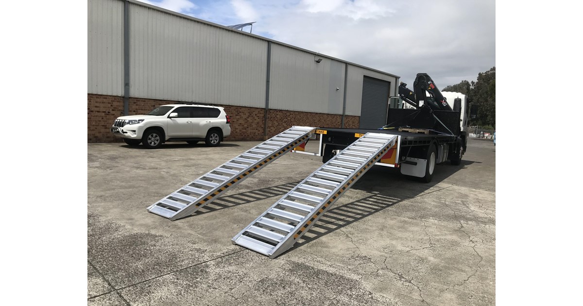 JETLAND 3.9M 13TONNE HEAVY DUTY RUBBER TRACK, RUBBER TYRE MACHINERY ...