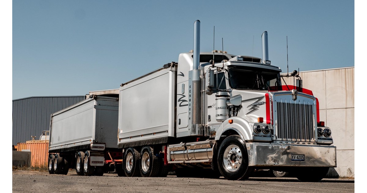 2014 KENWORTH T409 SAR for sale (refcode TA1217125)