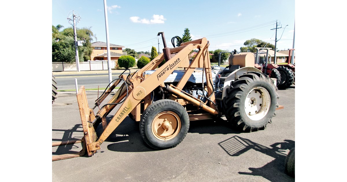 FORDSON MAJOR CRANVEL LOADER for sale (refcode TA1216973)