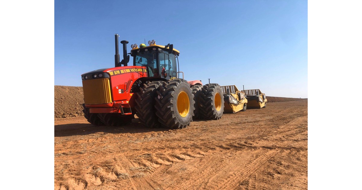 VERSATILE TRACTOR: 4WD SCRAPER SPECIAL 520 | 570 for sale (refcode ...