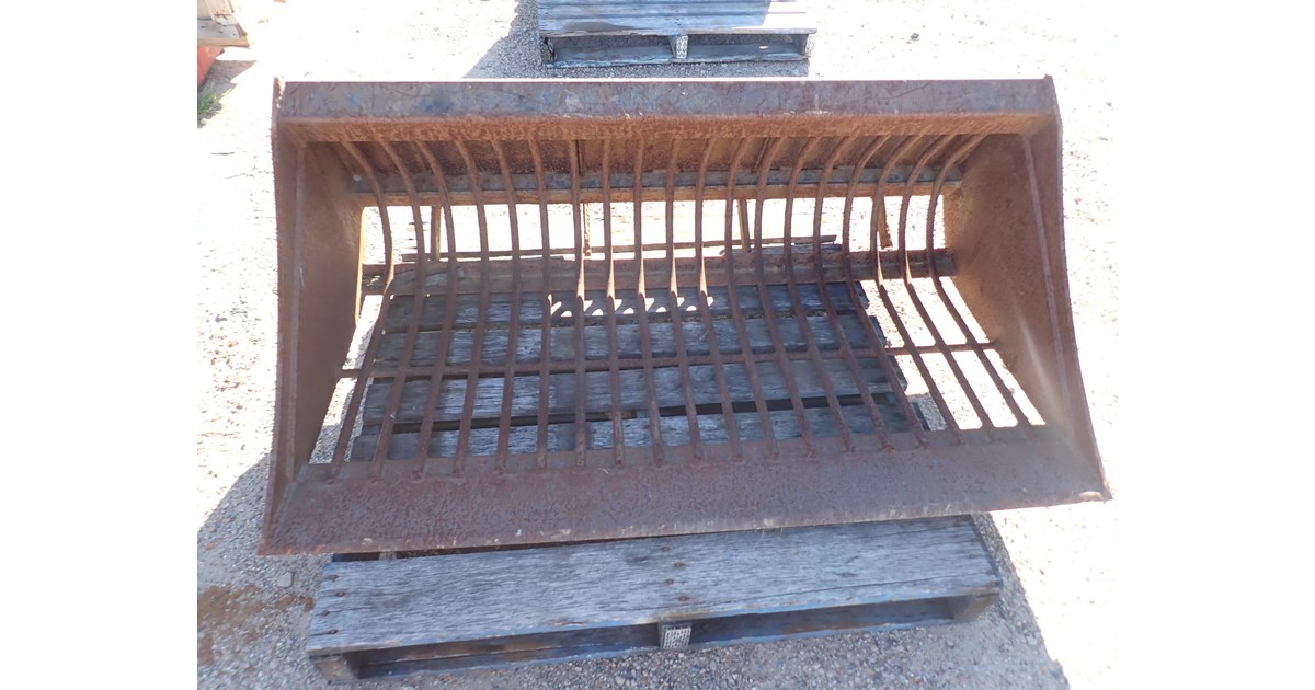 CUSTOM SIEVE BUCKET FOR SKID STEERS for sale (refcode TA1218704)