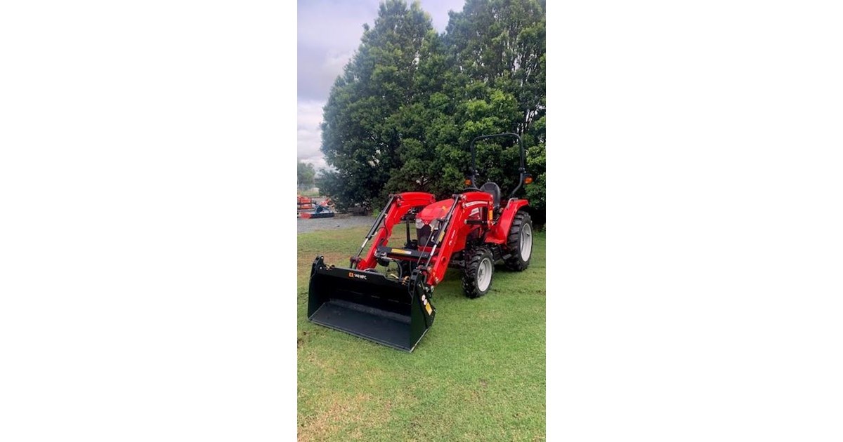 MASSEY FERGUSON 1835E.4 ROPS, FEL 4IN1 WITH 3 RANGE HST TRANSMISSION ...