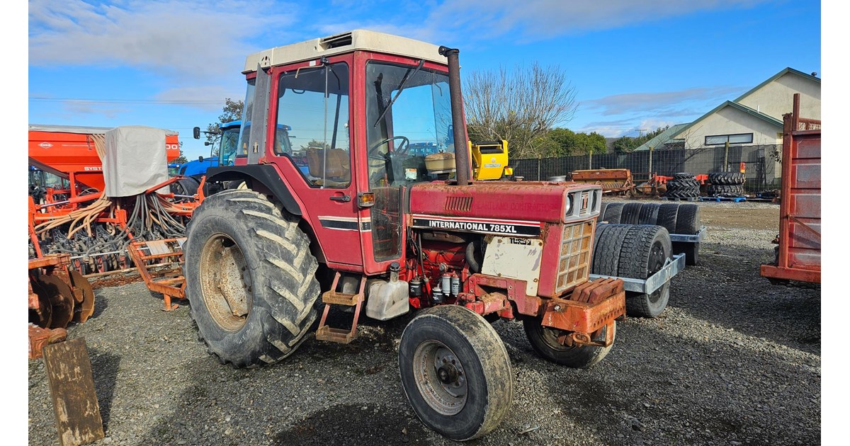 INTERNATIONAL 785 XL for sale (refcode TA1183300)
