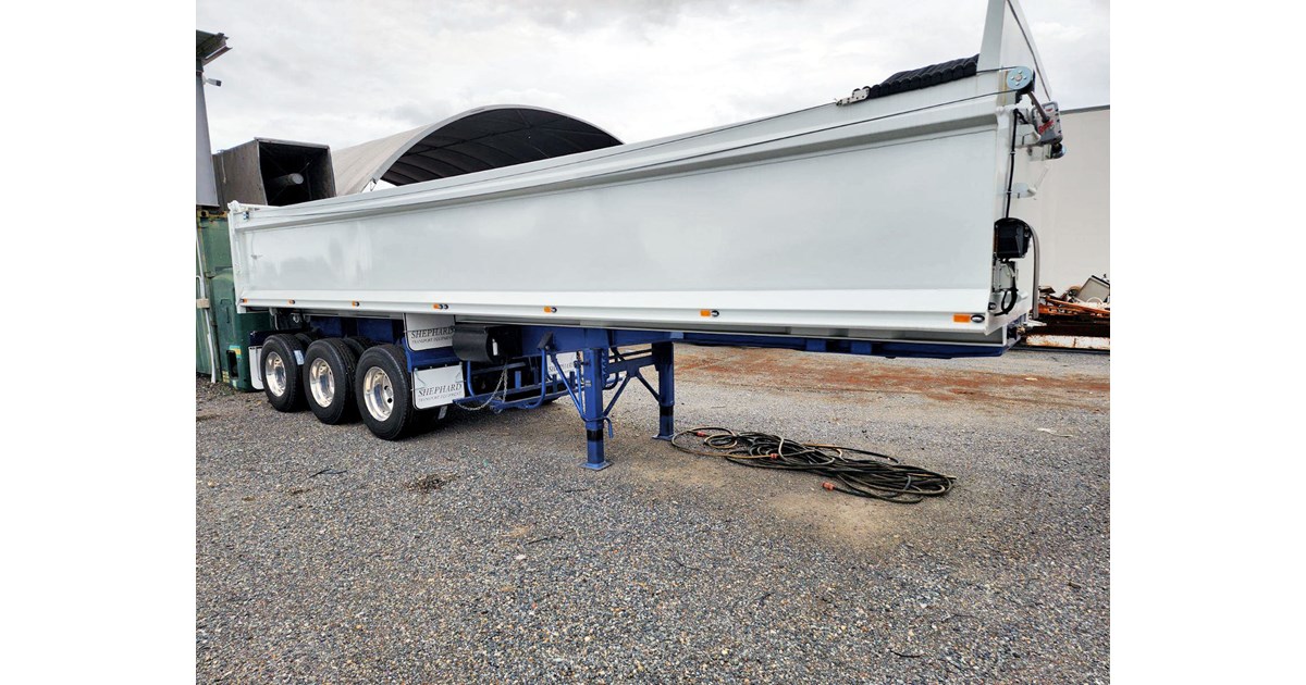 2024 SHEPHARD TRI AXLE CHASSIS TIPPER for sale (refcode TA957862)
