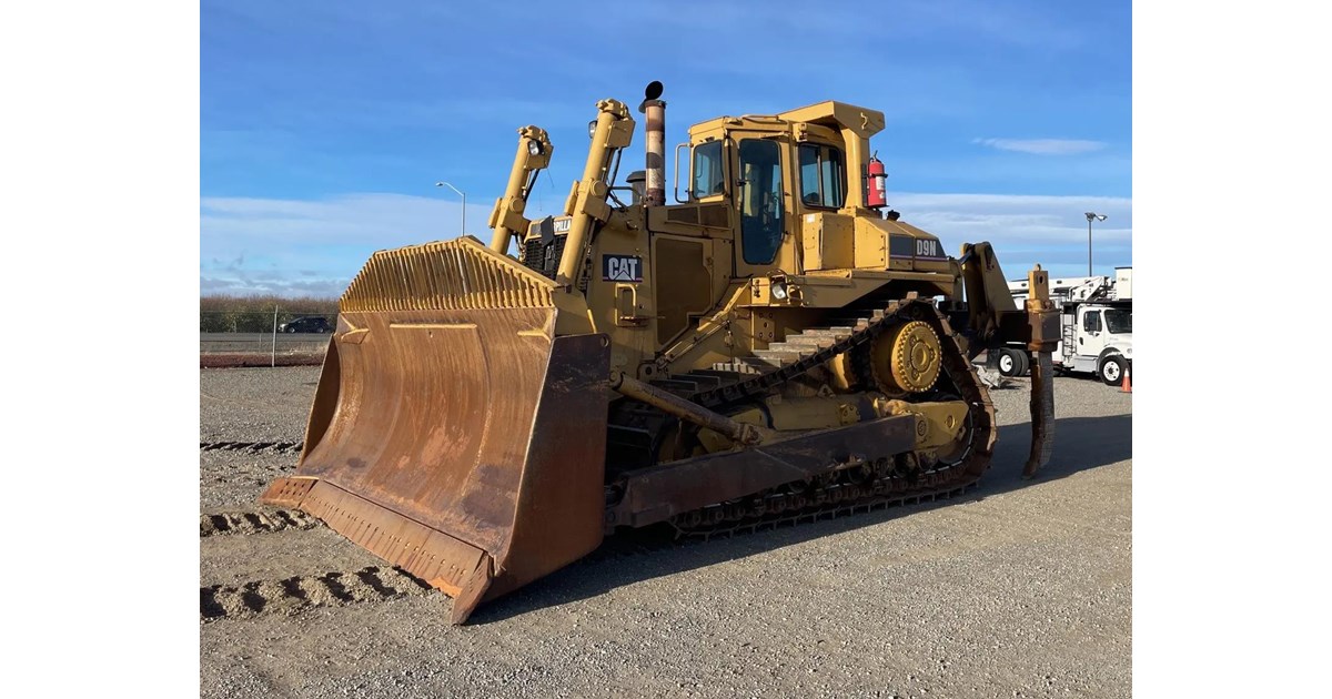 CATERPILLAR D9N Bulldozer (Stock No. 93574) for sale (refcode TA1232871)