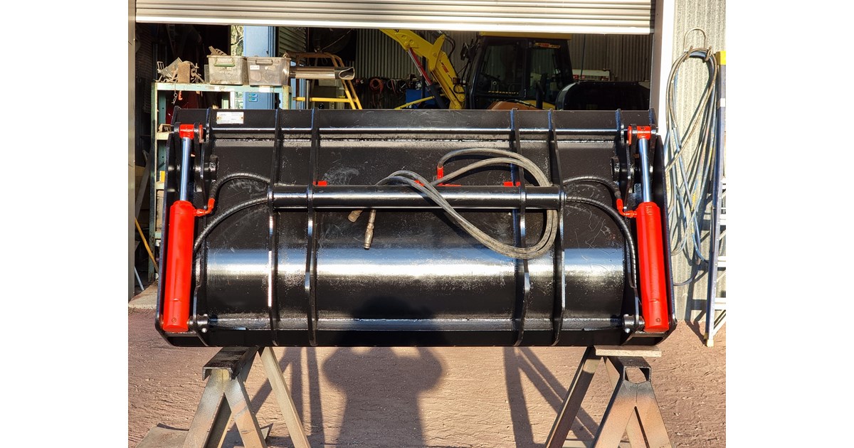 NORM ENGINEERING 0.75M3 MANITOU 4IN1 MULTIPURPOSE BUCKET MANITOU 4in1 ...