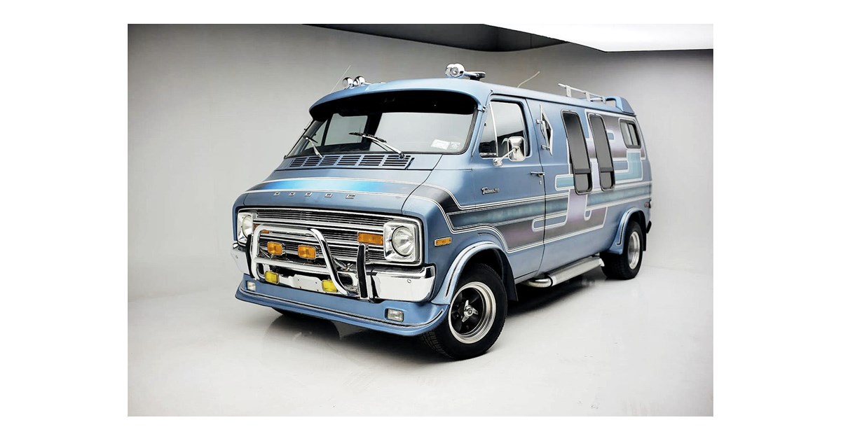 1977 DODGE B200 for sale (refcode DIY1238218)