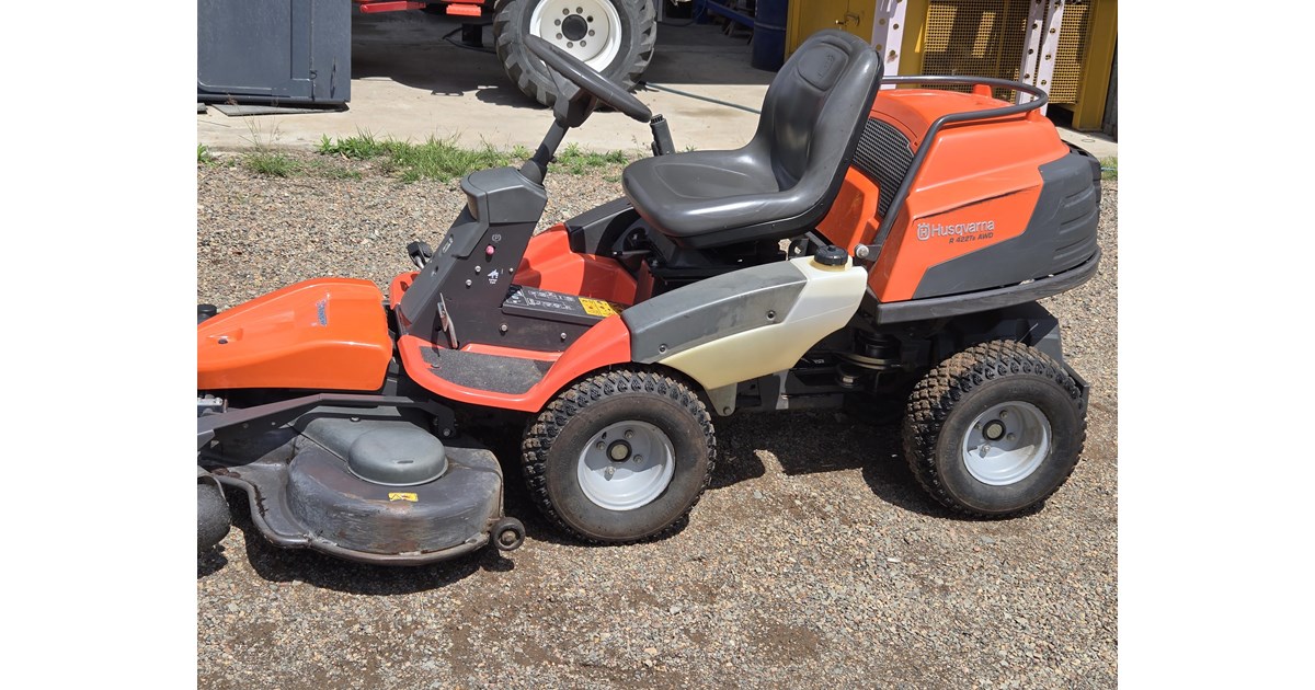 2014 HUSQVARNA R422TS AWD 4WD RIDE ON MOWER 4WD Combi 122 - 1,220mm ...