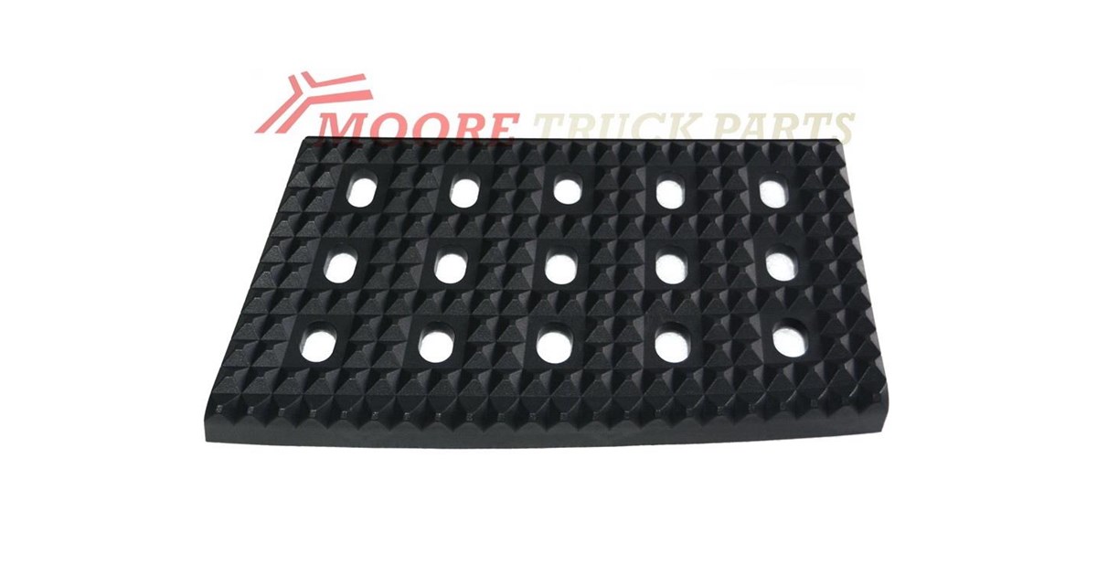 IVECO STEP PANELS & PLATES Right Hand Step Plate Upper for sale ...