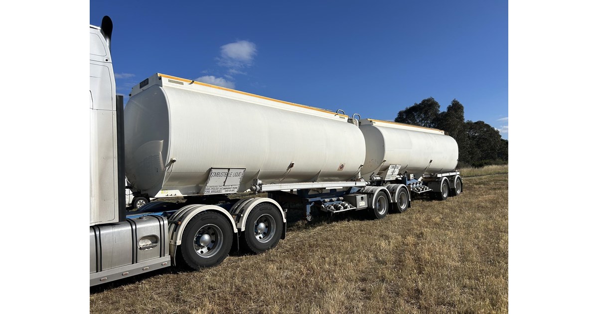 2004 TIEMAN 19 METRE B DOUBLE ALUMINIUM FUEL TANKER SET for sale ...