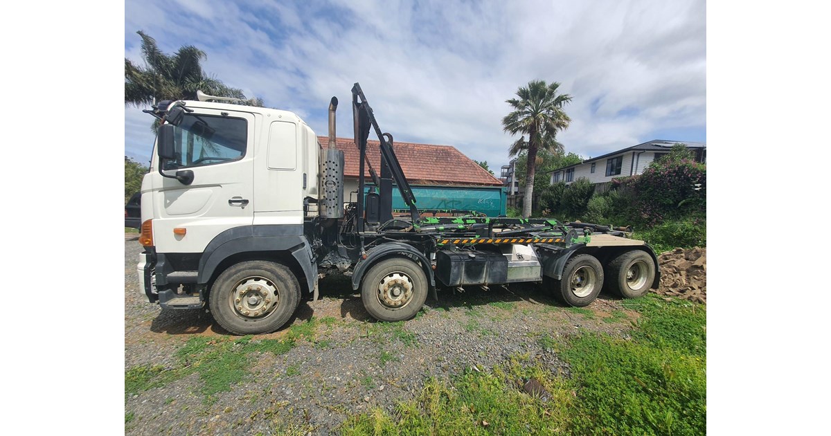 HINO 700 SERIES 2007 Hino 700 Hoek Truck 8x4 for sale (refcode TA1251125)