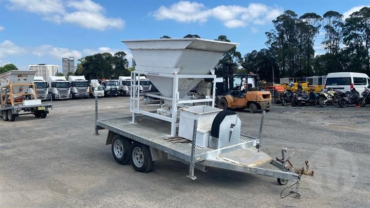 2000 SANDBAG MACH SINGLE MAC SINGLE HOPPER TRAI for sale (refcode ...