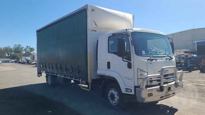2016 ISUZU FSR 700 for sale (refcode TA1253017)
