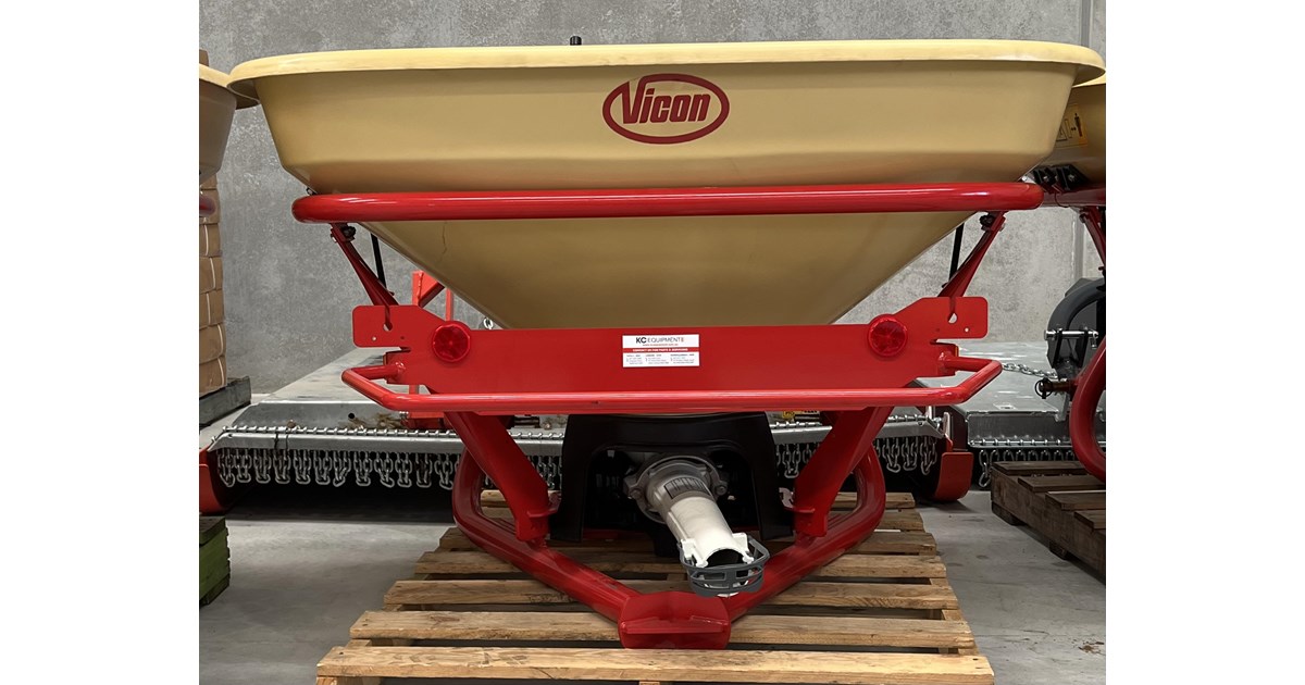 VICON PS403, 400 LITRE PENDULUM SPREADER for sale (refcode TA1253576)