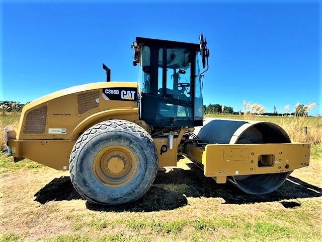 2017 CATERPILLAR CS56B for sale (refcode TA1250418)