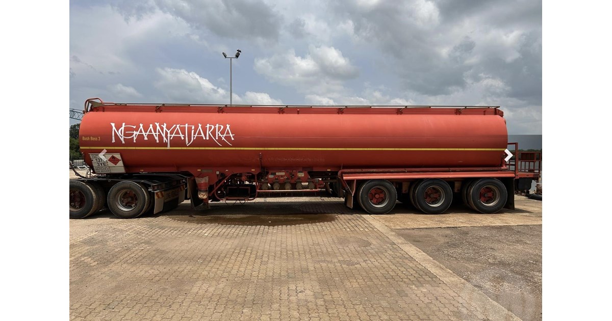 1997 HOCKNEY BUSH BOSS FUEL TANKER for sale (refcode TA1256978)