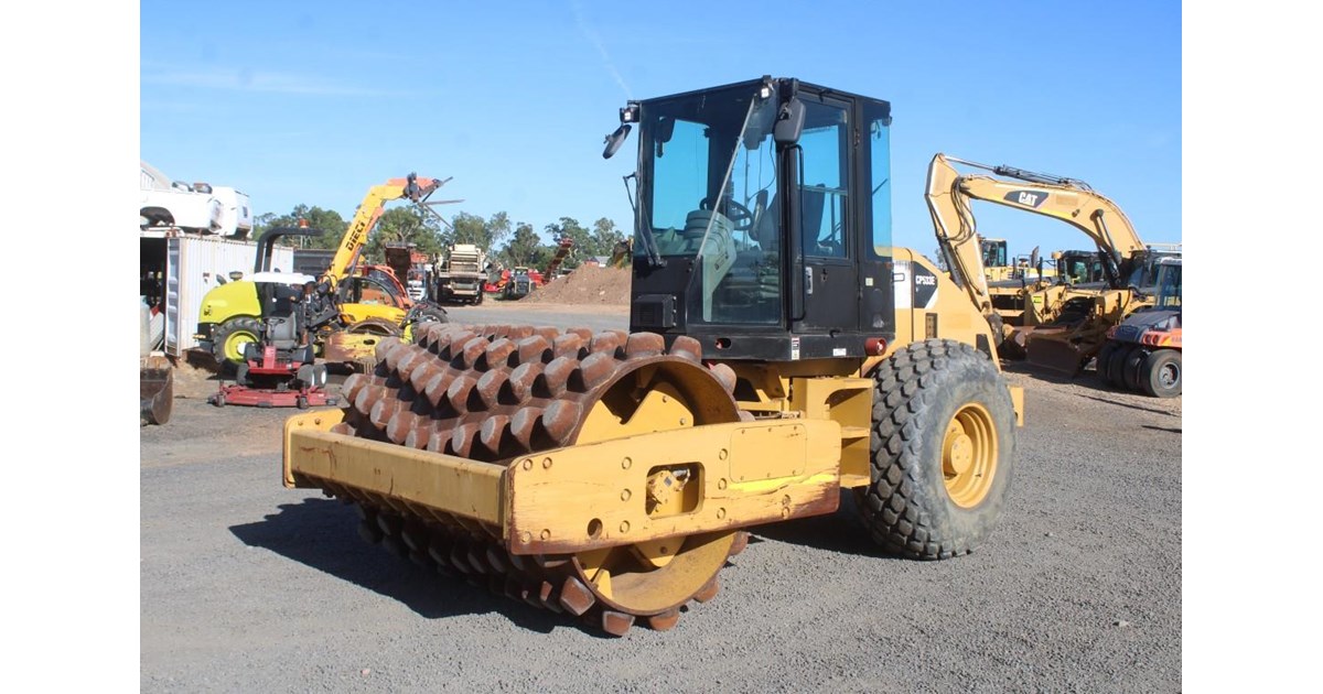 2011 CATERPILLAR CP533E for sale (refcode TA1257936)