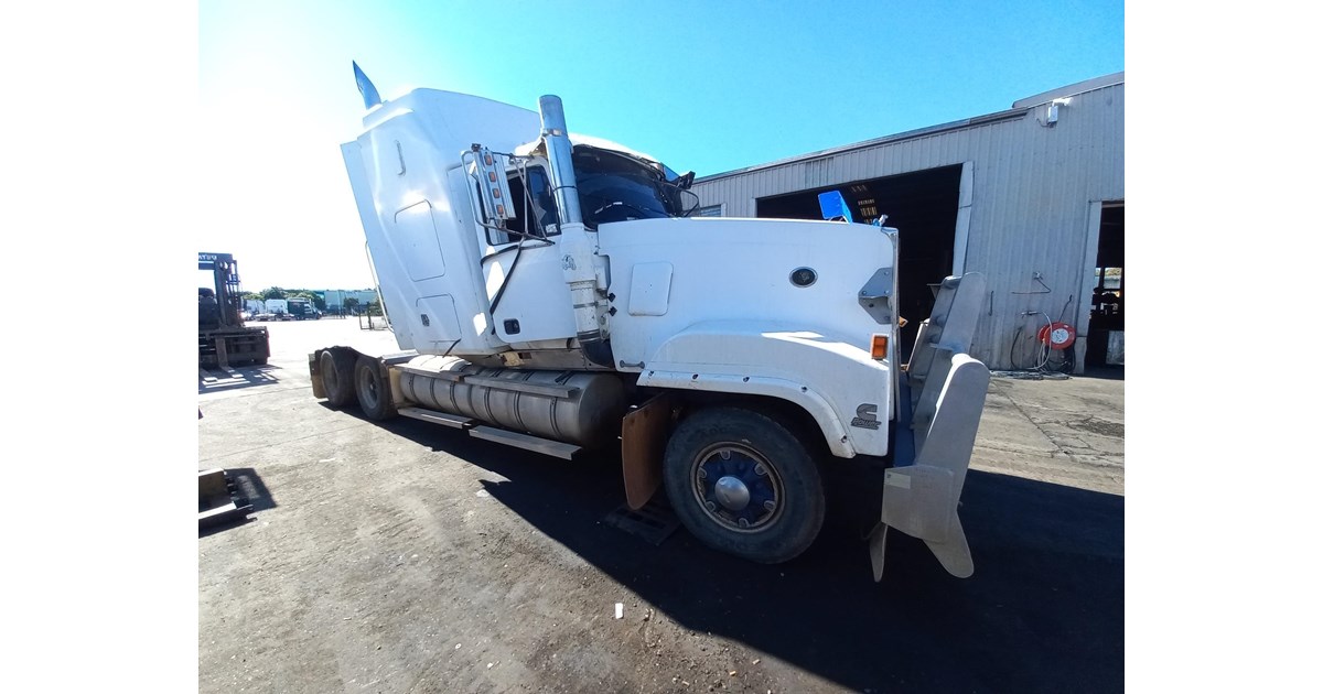 1999 MACK CLR dismantling (refcode TA1280033)