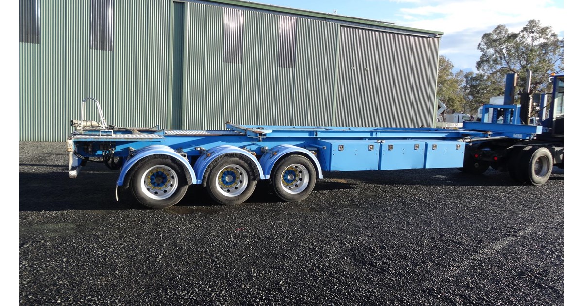 2003 BARKER HEAVY DUTY TRI AXLE for sale (refcode TA1285348)