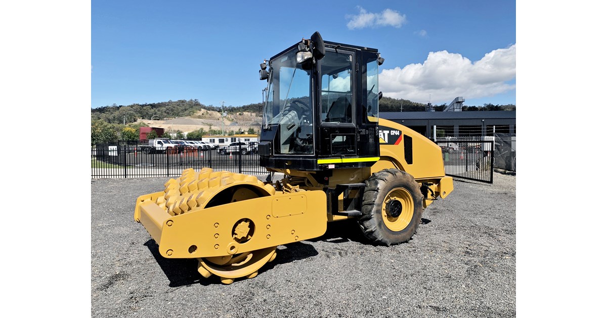 2011 CATERPILLAR CP44 for sale (refcode TA1257427)