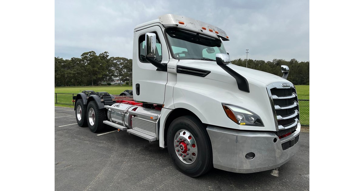 2024 FREIGHTLINER CASCADIA for sale (refcode TA1287303)