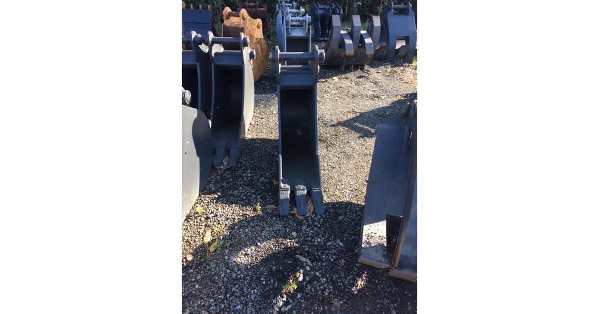 2016 BRIAN SCOTT ENGINEERING MULITPLE 12-19TON 350MM TRENCH BUCKETS for ...