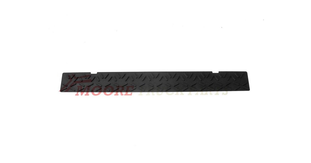 MAN TGS Right = Left Bar Step Lower for sale (refcode TA894635)