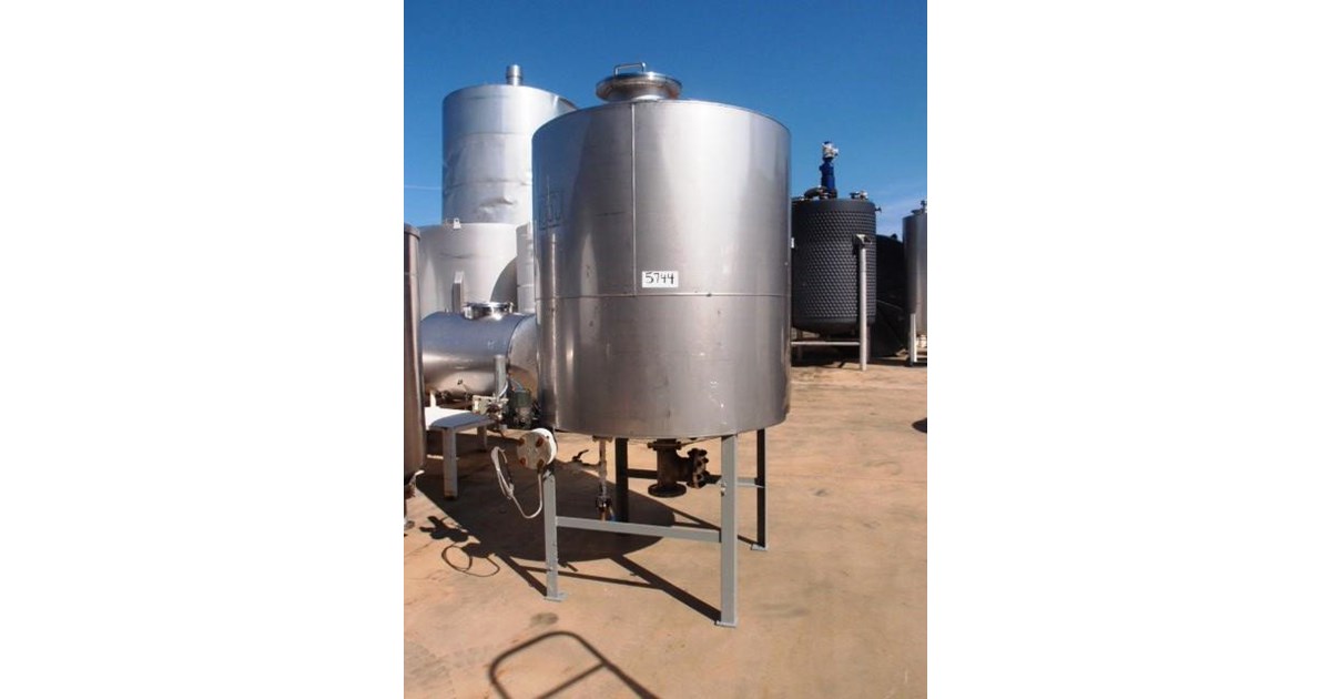 STAINLESS STEEL STORAGE TANK 2,500LT for sale (refcode TA911574)