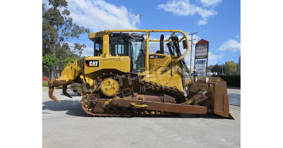 CATERPILLAR D6T XL Bulldozer (Stock No. 2317) for sale (refcode TA924099)