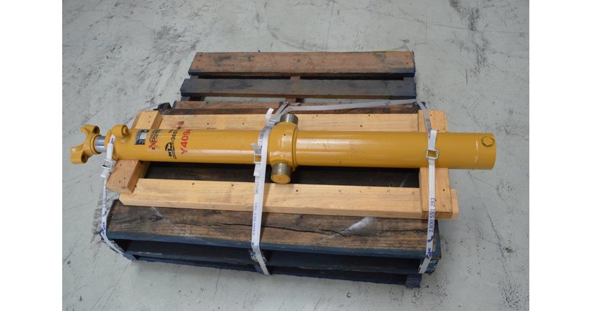 CATERPILLAR 16M for sale (refcode TA939080)