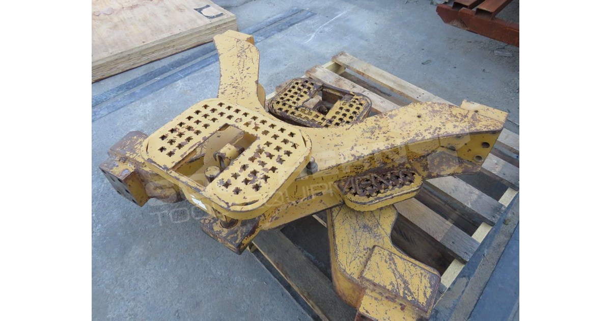 CATERPILLAR D5N DRAW BAR CAT D5M D4H Drawbar for sale (refcode TA984769)