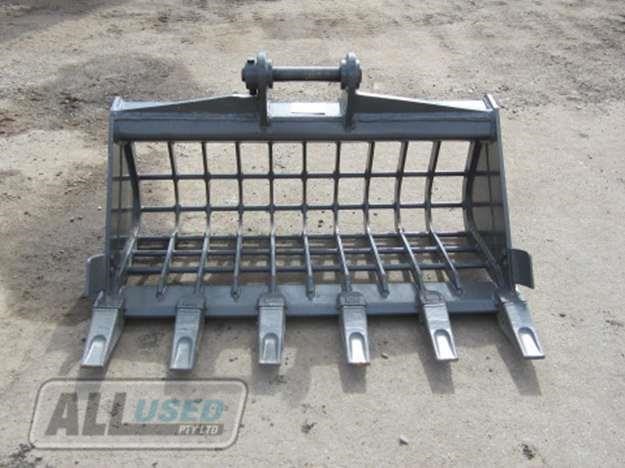 AU BUCKETS SKELETON BUCKET WITH TEETH for hire