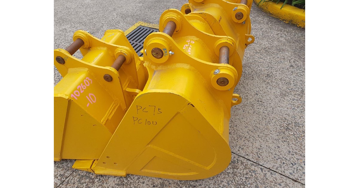 KOMATSU EXCAVATOR BUCKET PC75 SIZE for sale (refcode TA1001191)