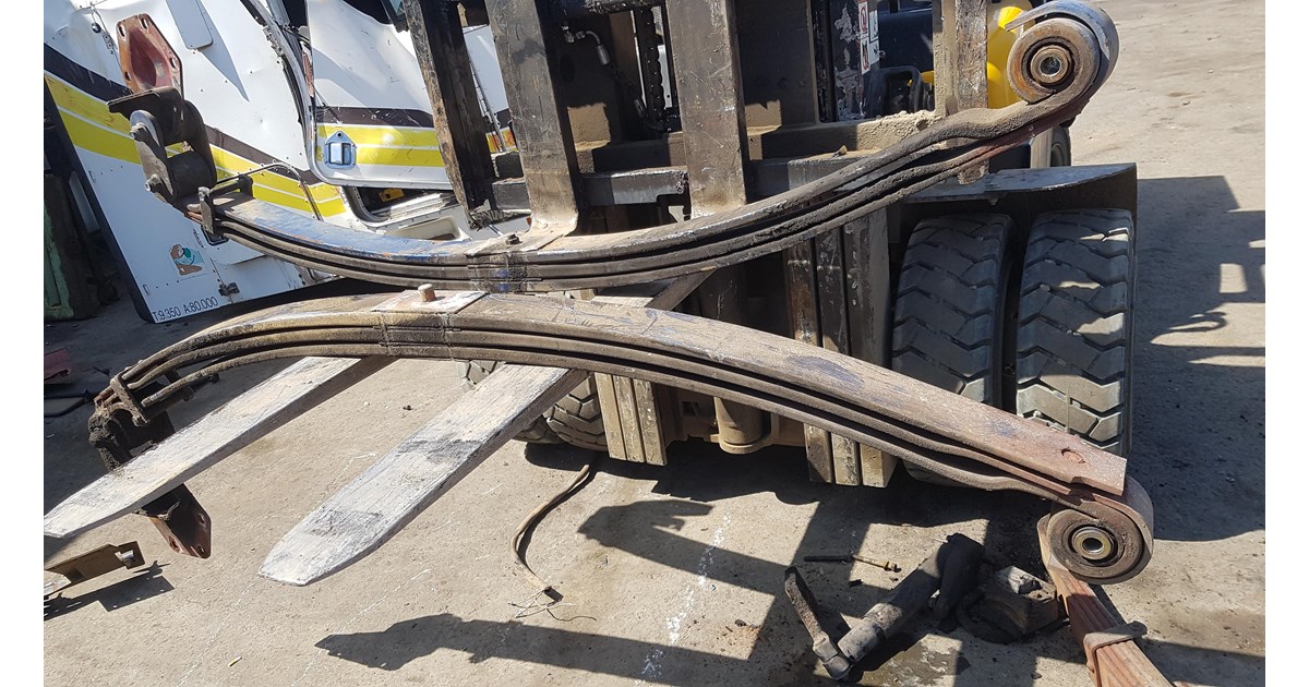 IVECO/ACCO 3 LEAF FRONT SPRINGS for sale (refcode TA1021528)
