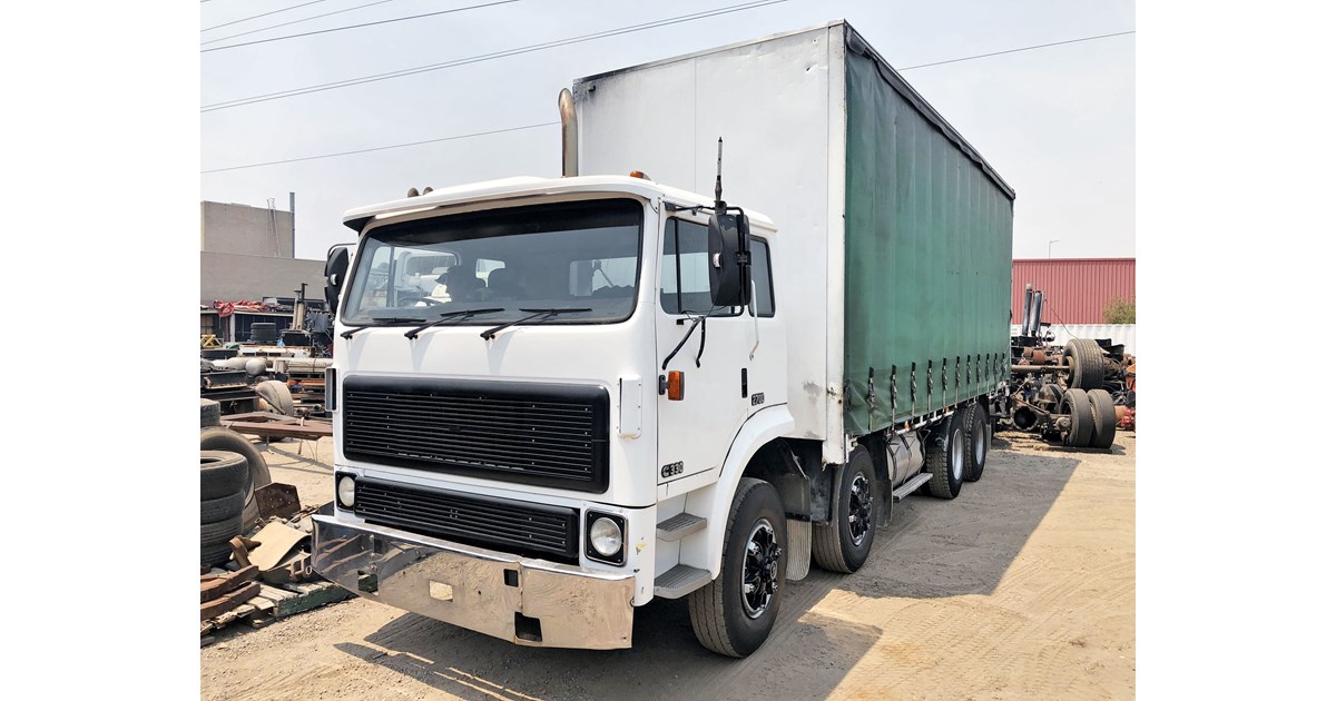 1996 INTERNATIONAL T-LINE dismantling (refcode TA1005182)