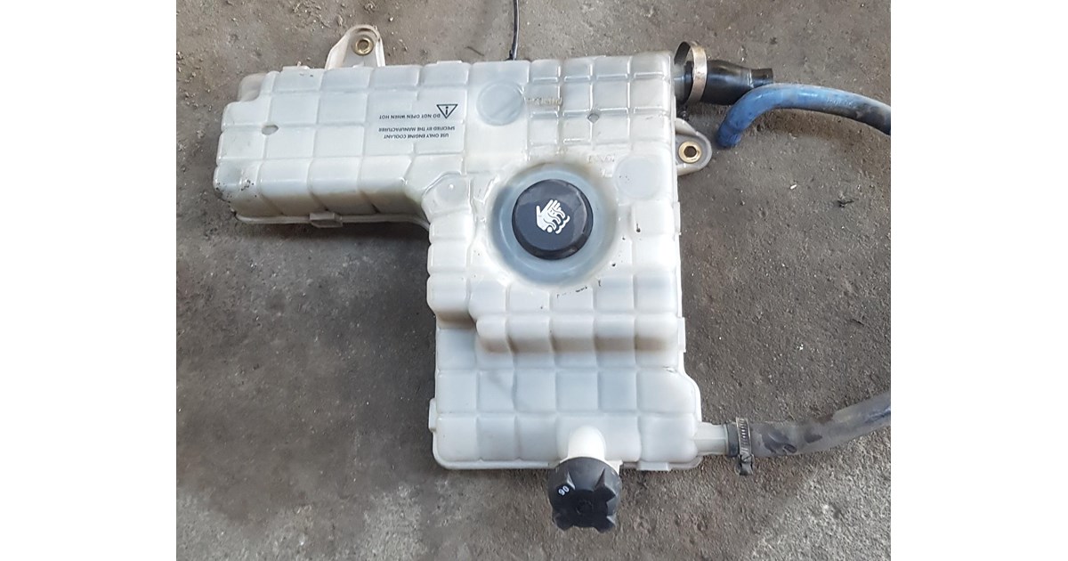 MACK QUANTUM COOLANT RESERVOIR 7422066749 MACK QUANTUM 7422066749 for ...