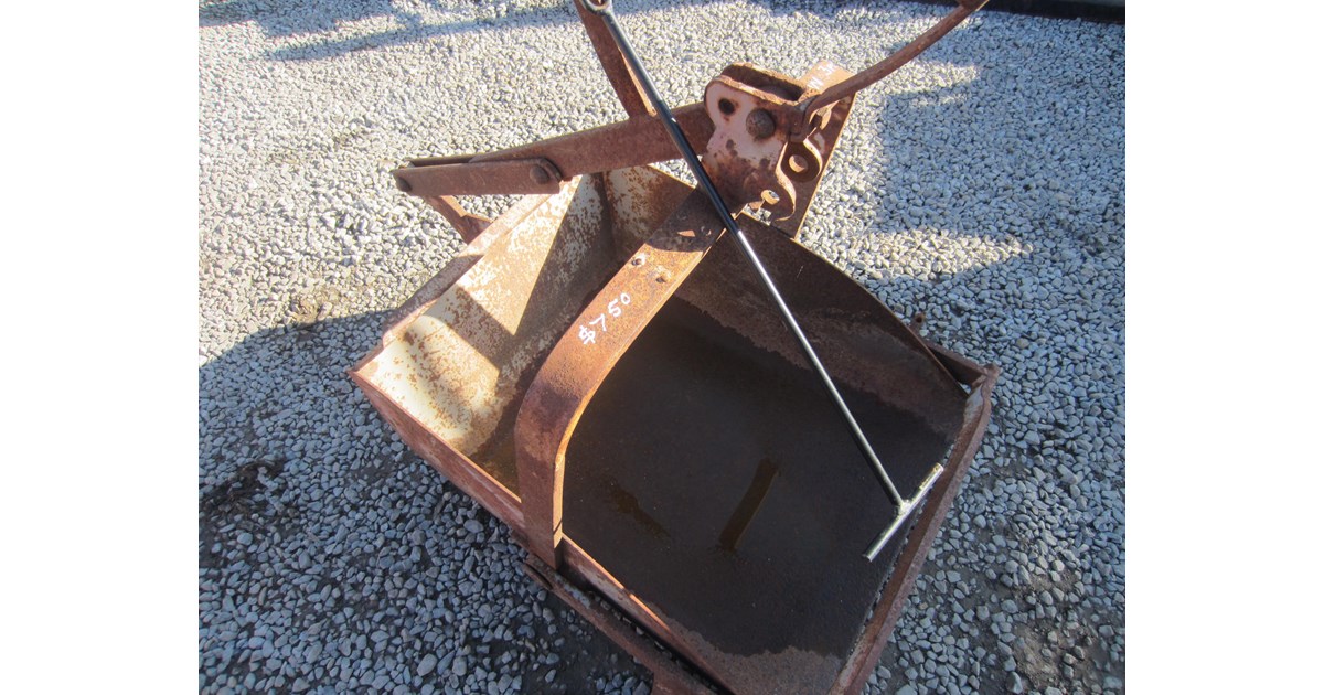 REAR SCOOP FERGUSON for sale (refcode TA1041062)