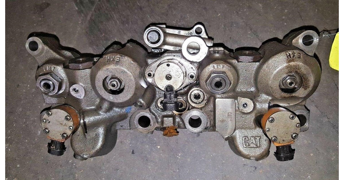 CAT ACCERT ACCERT VVA HOUSING 305-0639 CAT ACCERT 305-0639 for sale