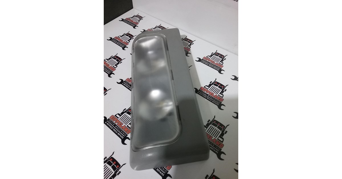 FREIGHTLINER CABIN INTERIOR LAMP CENTURY ARGOSY GTWP for sale (refcode ...