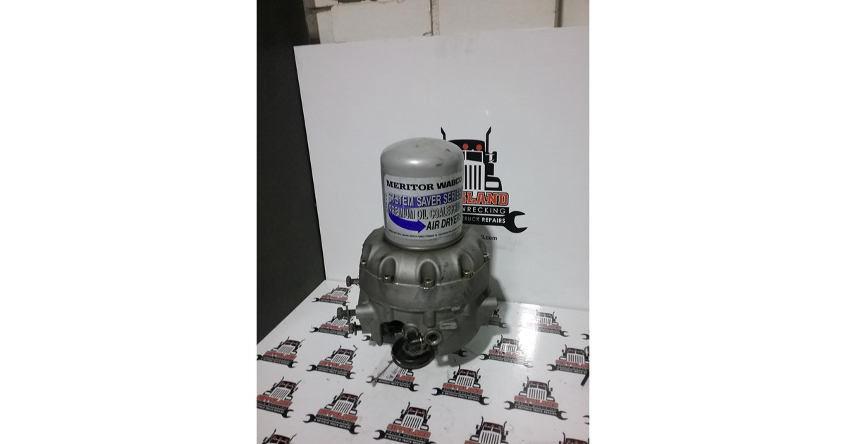 FREIGHTLINER WABCO AIR DRYER 4324711010 FREIGHTLINER 4324711010 for sale