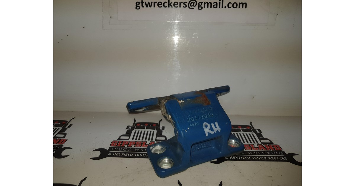 VOLVO FM12 DOOR HINGES RH 20372039 VOLVO FM12 20372039 for sale ...