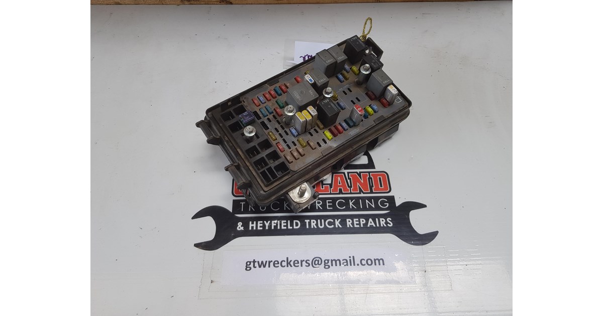 MACK CSMR METROLINER FUSE BOX 82410190 EMBOSSED RH MACK CSMR METROLINER ...