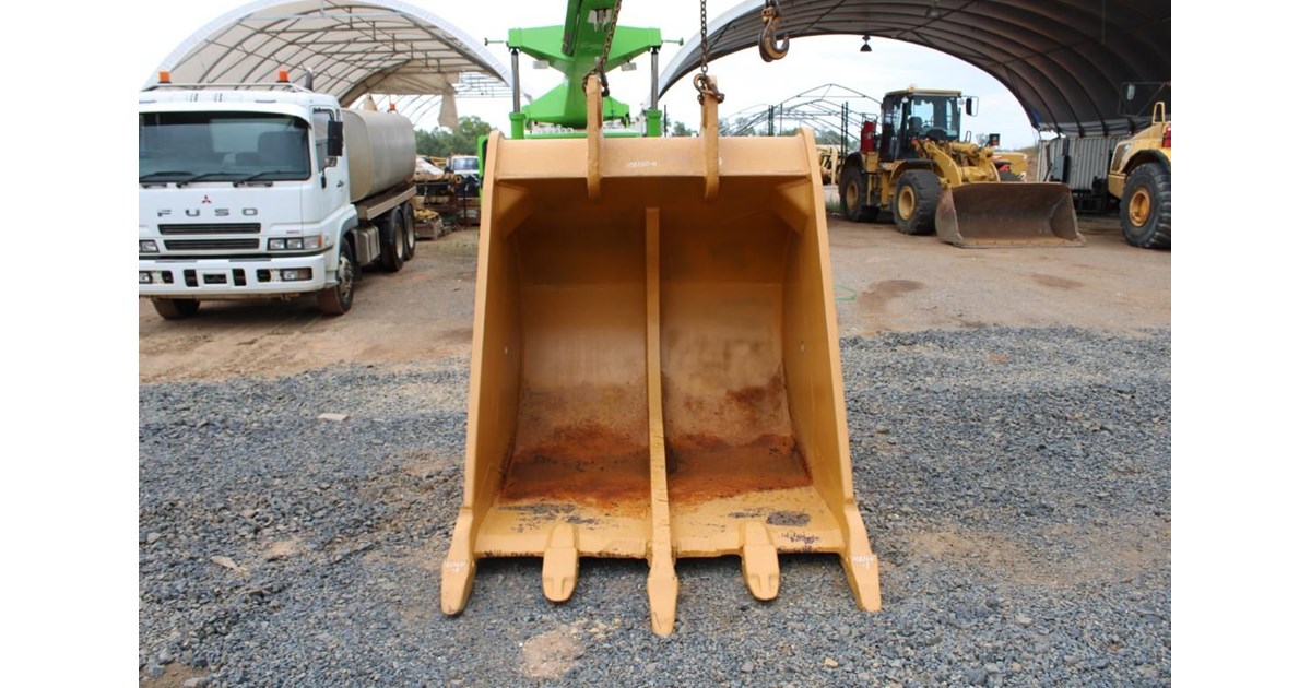 UNKNOWN 1700MM GP BUCKET (ZX670) for sale (refcode TA1060711)